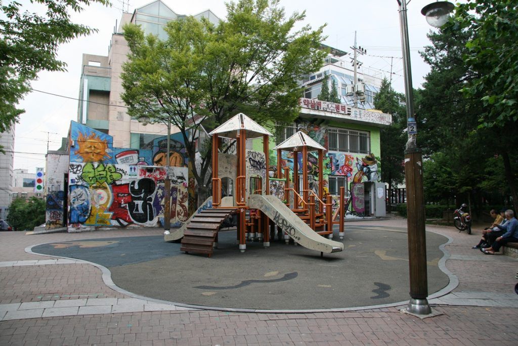 Hongdae Street Korea, Pusat Tongkrongan Anak Muda di Seoul - Paket Trip ...
