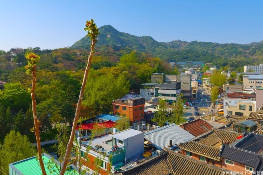 Samcheong Dong Street, Perpaduan Budaya Korea Klasik dan Modern di ...